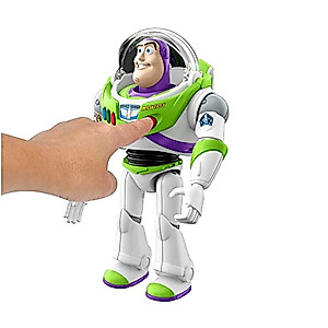 Mattel Toy Story 4 Movie Toys, Buzz Lightyear Talking Action Figure with Karate Chop Motion and 20 Phrases and Sounds