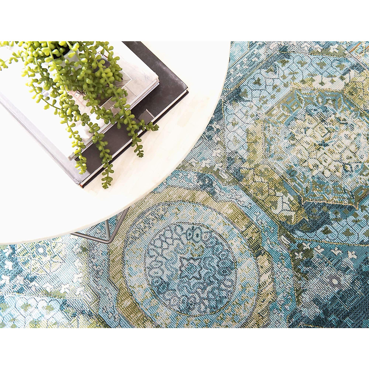 Unique Loom Baracoa Collection Area Rug - Coppelia (8' 4" x 10' Rectangle, Light Blue/ Blue)