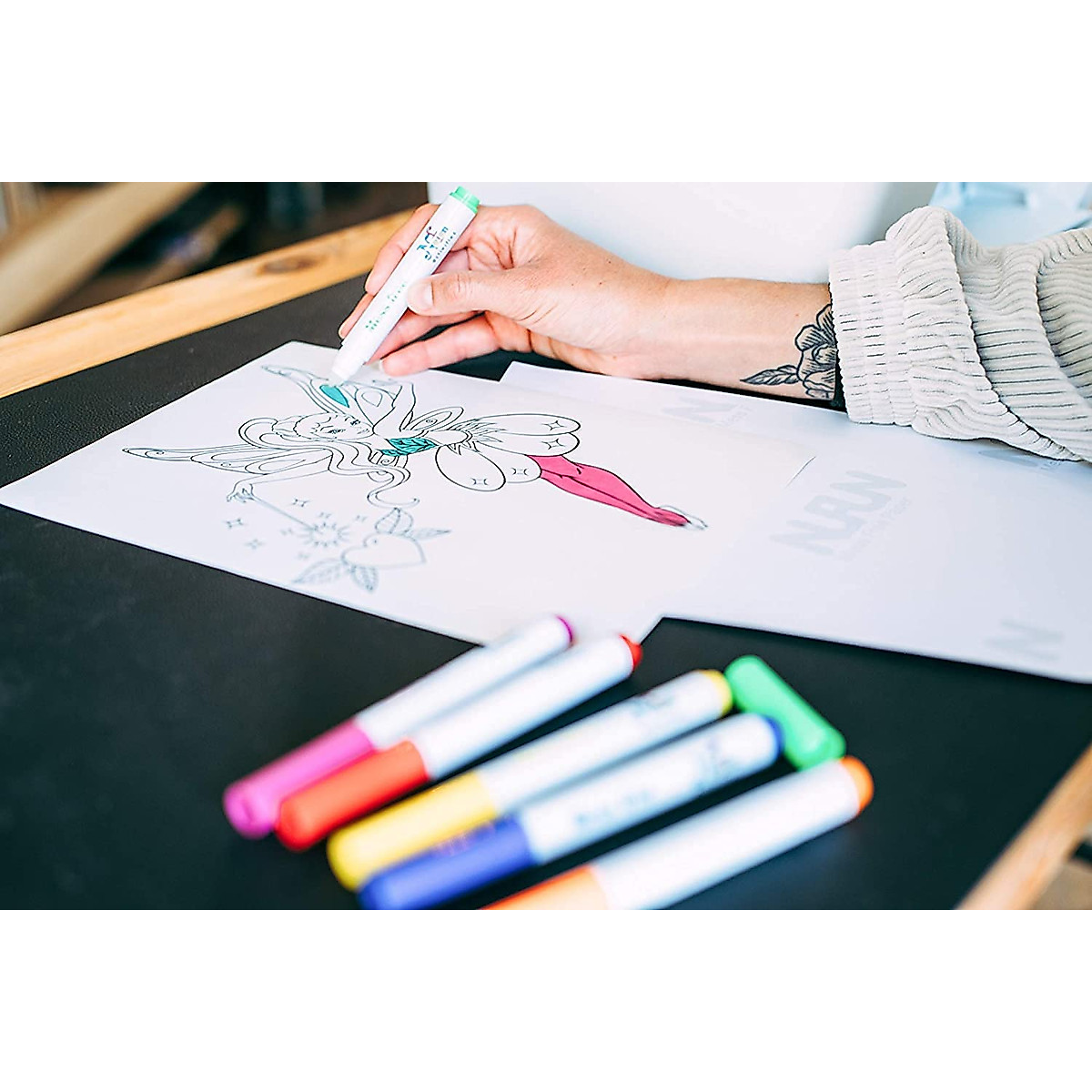 NuFun Activities Mess Free Set - Kids Create No Mess Wonders with Special Coloring Paper, Gift for Toddlers and Kids, 50 Blank Pages and 6 Markers