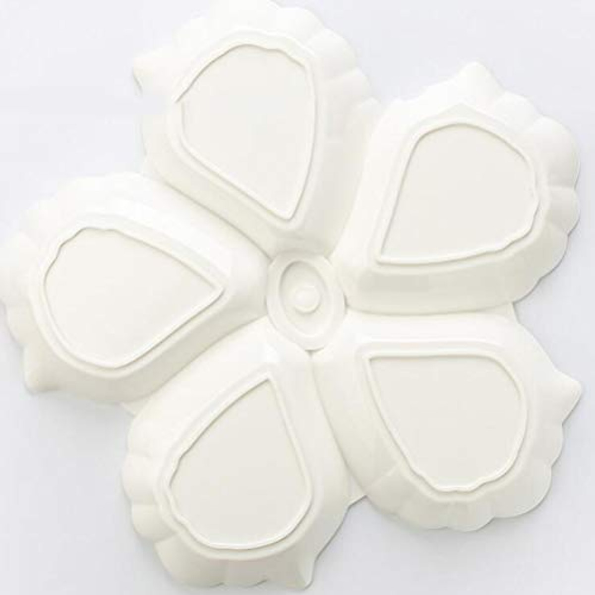 TOPBATHY Appetizer Serving Platters Compartment Plate Dividers 4 Sectional Tray with Food Picks Fruit Snacks Candy Nut Dessert Condiment Dish Holder (Light Green)