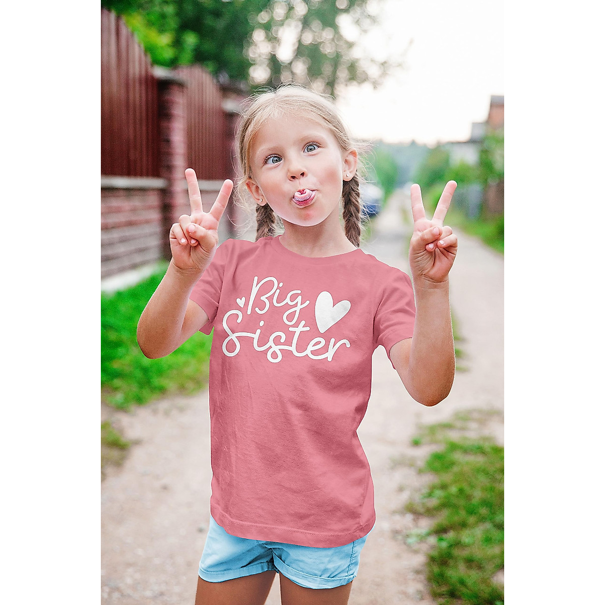 Olive Loves Apple Cursive Big Sister Hearts Sibling Reveal T-Shirt for Baby and Toddler Girls Sibling Outfits Mauve Shirt