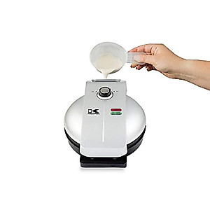 Easy Pour Belgian Waffle Maker