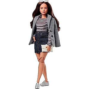 Barbie Signature @BarbieStyle Fully Poseable Fashion Doll (11.5-in Brunette, Curvy) with 2 Tops, Skirt, Pants, Coat, Jacket, 2 Pairs of Shoes & Accessories, Gift for Collector