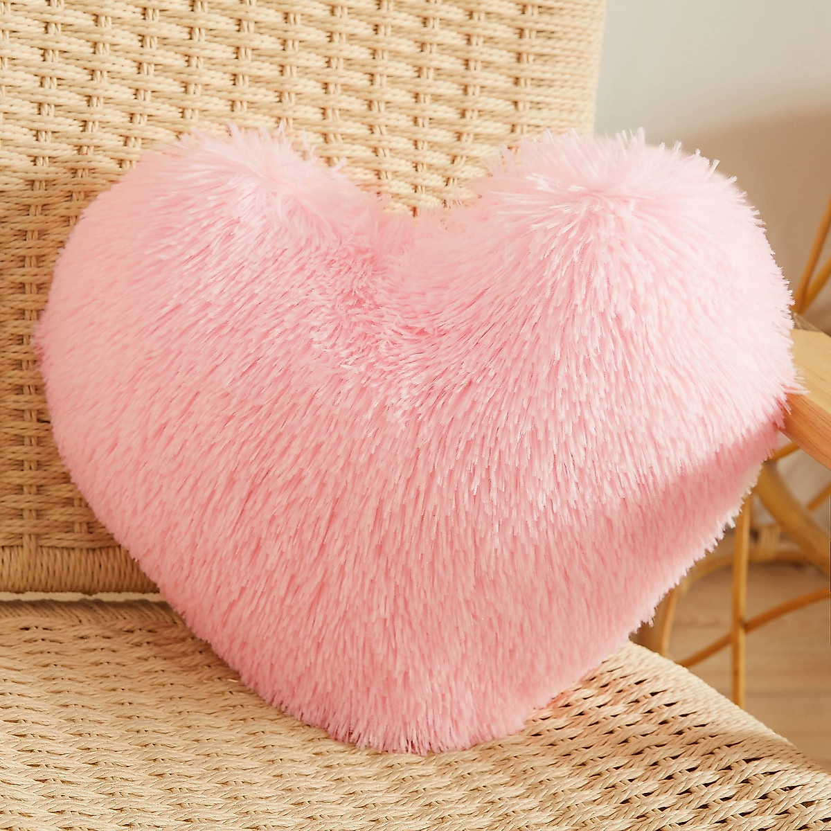 MEGO Fluffy Heart Pillow, Faux Fur Decorative Throw Pillow, Plush Shaggy Heart Shaped Pillow w Insert&Cover, Cute Furry Throw Pillows for Couch Bed Sofa Kid Girls Women Valentine's Day Gift Pink