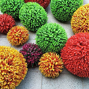 HUIKJI 2Pcs Faux Plant Ball,Green Plastic Ball-Decorative,Artificial gPlant Ball,Faux Plastic Decorative Balls for Backyard Balcony Garden Wedding and Home Décor 14.9in