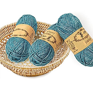 2 Roll Yarn for Knitting Crochet, Velvet Yarn Knitting Yarn Fabric Cloth for DIY Craft Handmade Velvet Coarse Wool Scarf Thread New Year Christmas Gift - Blue, 142 Yards x 2