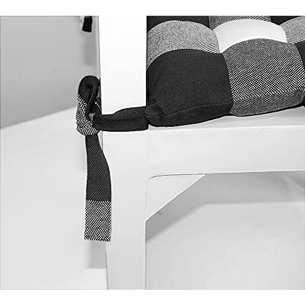 2 pcs Chair Cushions 45 x 45 cm with Ties - Buffalo Black Checks - Cotton Fabric, Rich Square Seat Cushions with Thick Fiber Filling, Large Size for Dining, Outdoor, Patio, Chair (Black Buffalo Check)