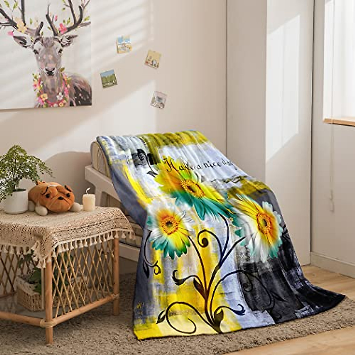 TONG XIAN Yellow Blanket,All Season Lightweight Plush and Warm Home Cozy Portable Fuzzy Throw Blankets for Couch Bed Sofa,Daisy Patchwork Throwing Blanket,Floral Throw Blanket,50"x60"