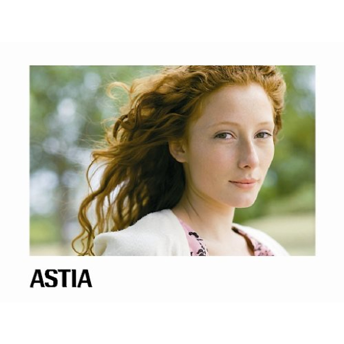 FUJIFILM FinePix X100 APS-C CMOS EXR Digital Camera with 23mm Fujinon Lens and 2.8-Inch LCD - International Version (No Warranty)