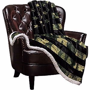 Sherpa Fleece Blanket,Camo American Flag Patriotic Stars and Stripes Bed Blanket Soft Cozy Luxury Blanket 40"x50",Fuzzy Thick Reversible Warm Fluffy Plush Microfiber Throw Blanket for Couch Bed Sofa