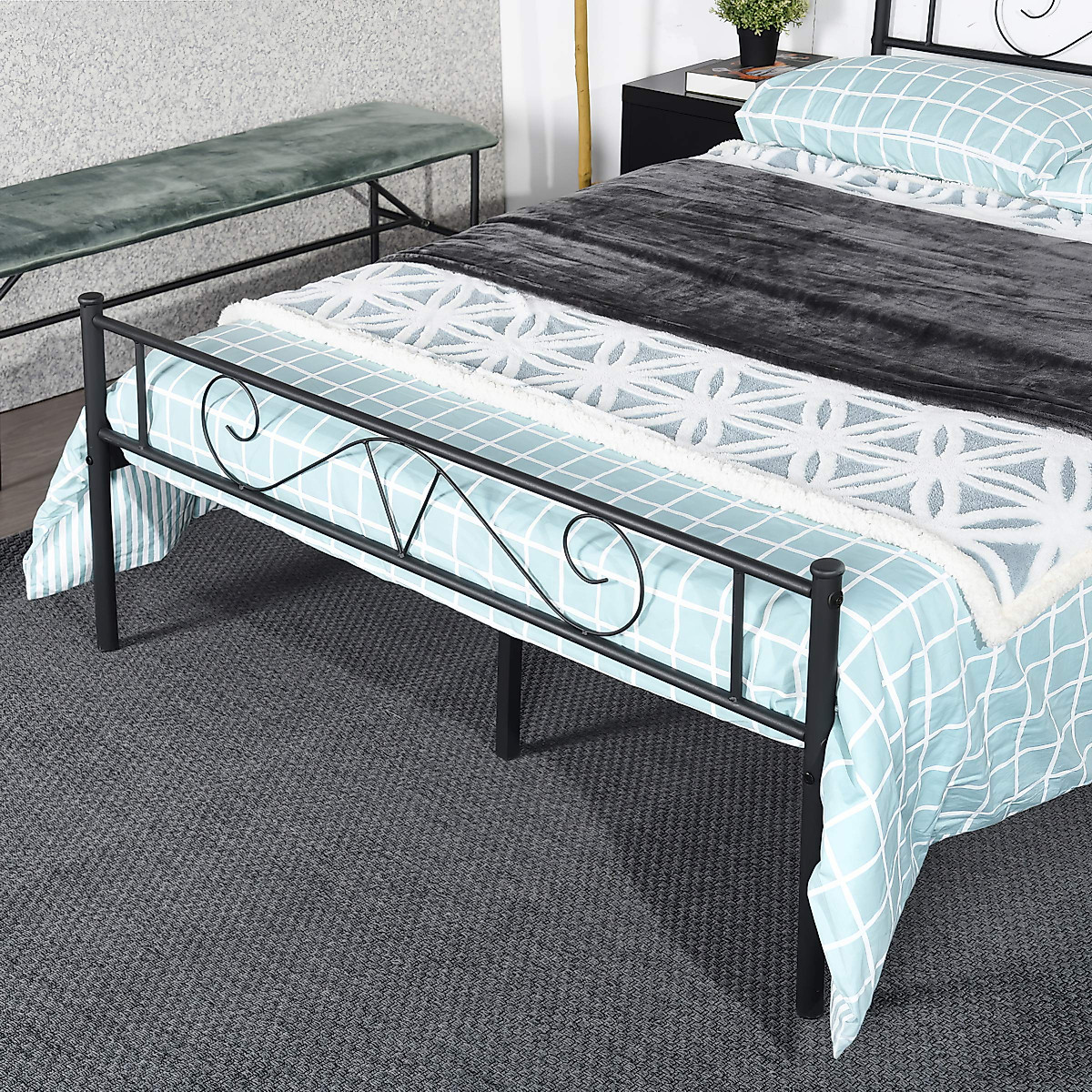 Full Size Platform Bed Frame with Headboard, Nordic Style Metal Bed Easy Assembly, Size 77.256.134.8 Inches