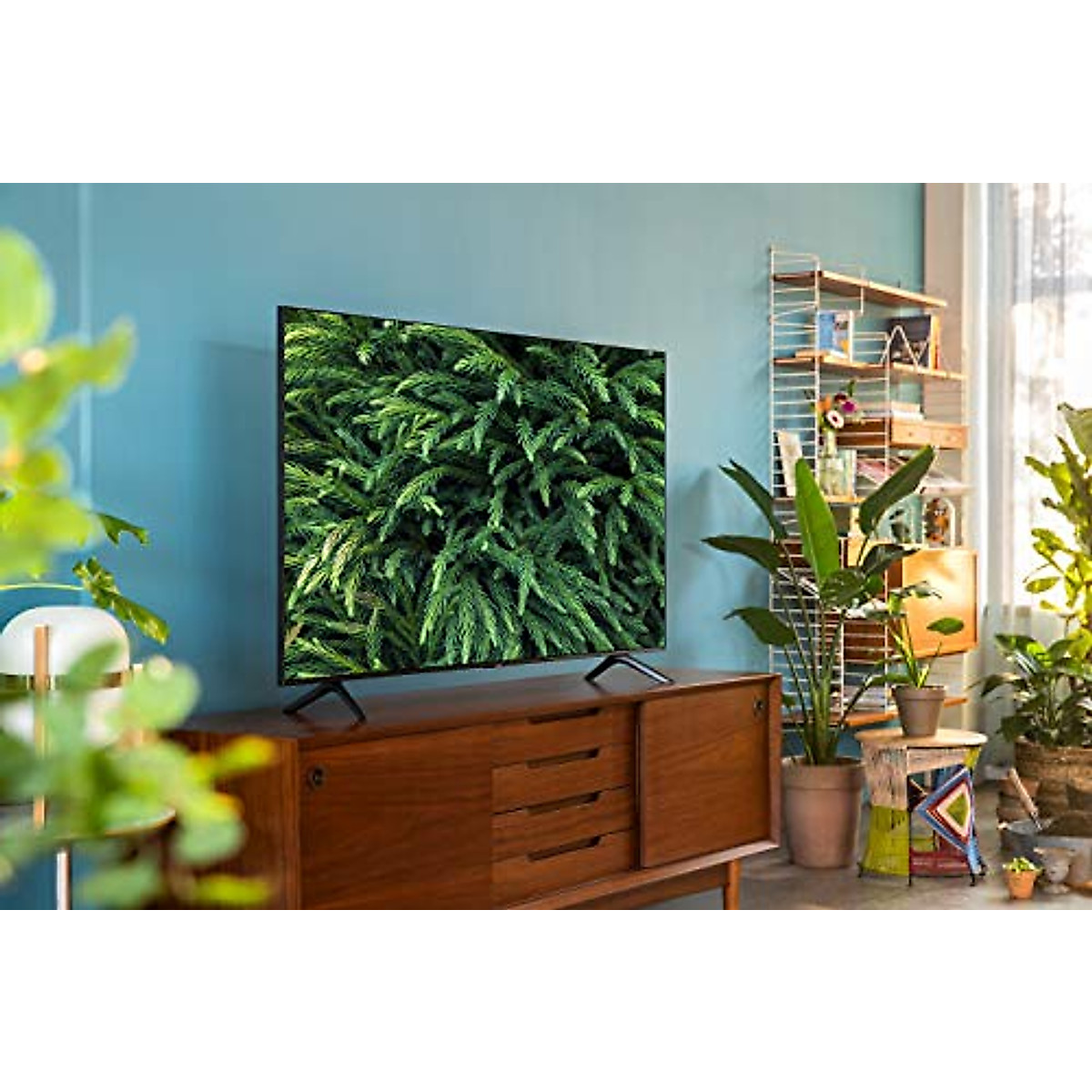 SAMSUNG 75-inch Class Crystal UHD TU-8000 Series - 4K UHD HDR Smart TV with Alexa Built-in (UN75TU8000FXZA, 2020 Model)