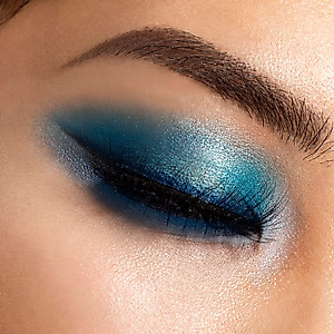 SEEUI Makeup Palette Easy to Blend 24 Shades Metallic and Shimmers Eyeshadow Sweatproof and Waterproof Eye Shadows Rainbow Eyeshadow Palette