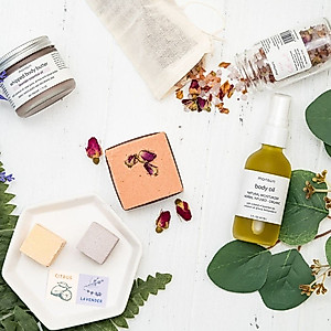 Self Care Gift Basket for Mom: New Mommy Care Package Pampering Gift Set with Bath Accessories and Natural Skincare Products. Our Spa Day Kit for Women is the ideal Birthday Gift Basket for her.