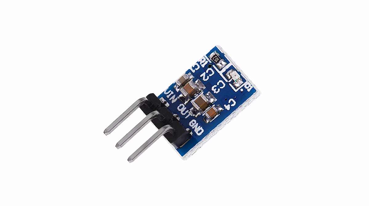 Anmbest 10 Pack 3 Pins AMS1117-3.3 DC 4.75V-12V to 3.3V Voltage Regulator Step Down Power Supply ...