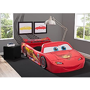 Disney/Pixar Cars Lightning McQueen Toddler-To-Twin Bed with Toy Box by Delta Children