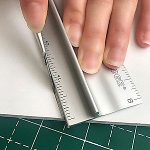 DuroEdge Crafters Kit includes 8.25 inch Safety Ruler, 9x12 Cutting Mat, Snap-off Knife with Refill Blades & case/disposal dispenser