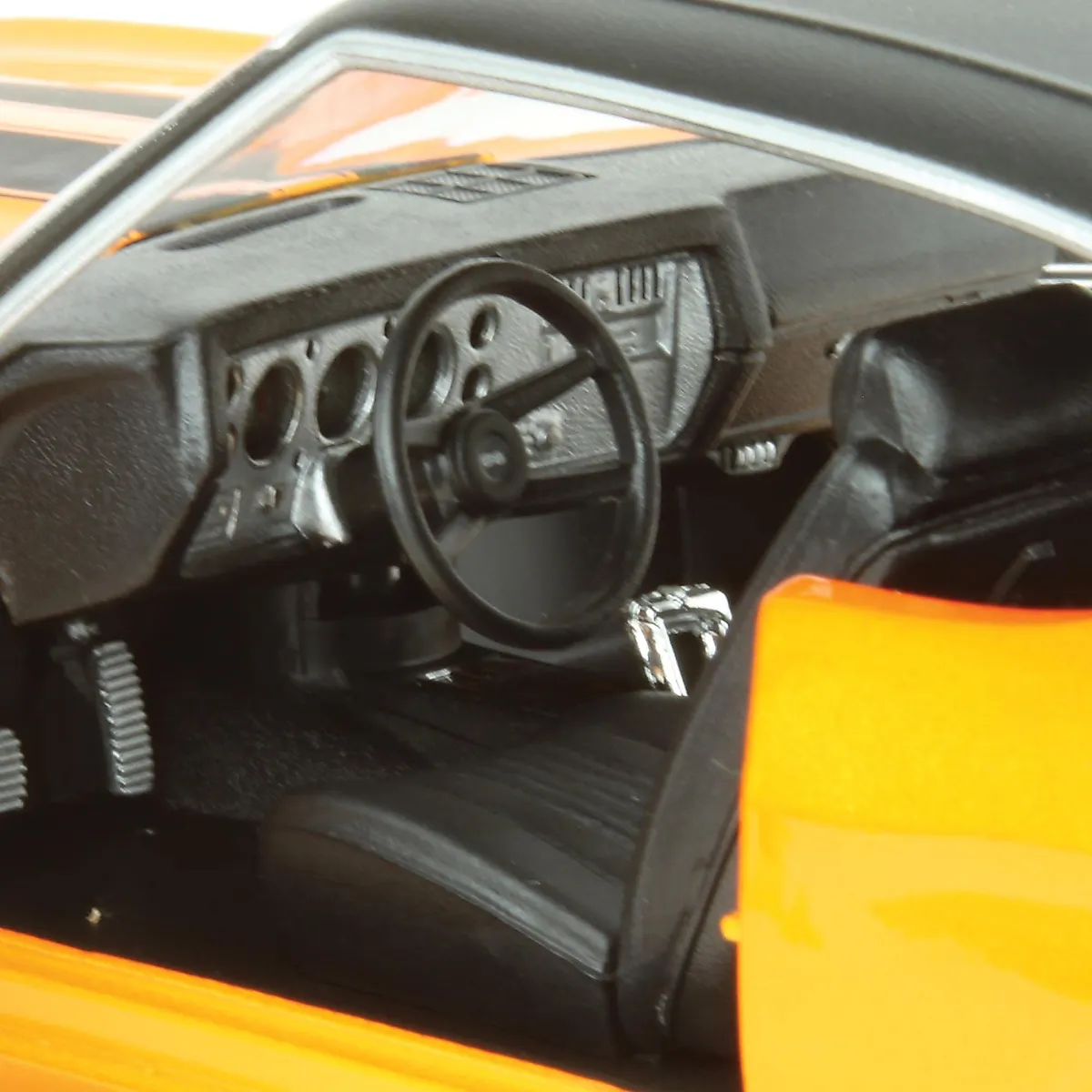 Maisto Special Edition 1:18 1971 Chevrolet Chevelle SS 454 Sport Coupe