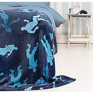 Character World Fortnite Shuffle Flannel Fleece Blanket