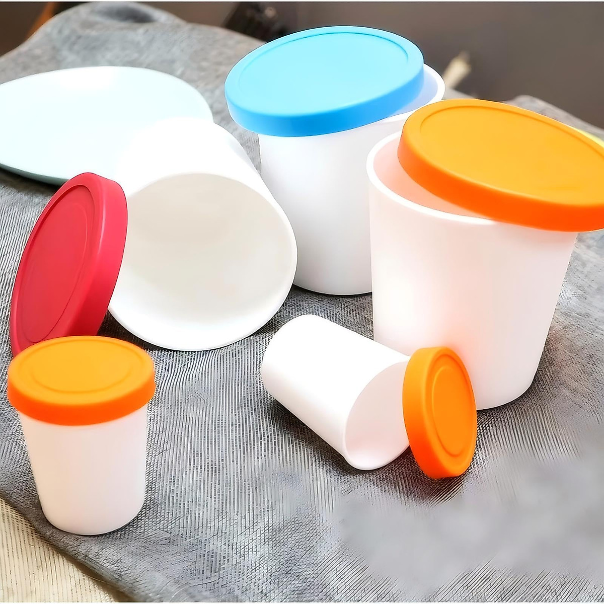 YQMYXG 32 Oz Ice Cream Containers for Homemade, Ice Cream Containers with Silicone Lids Leak-Free, Reusable Ice Cream Storage Containers for Freezer Chocolate Sorbet, (4 Pack - 1 Quart Each)