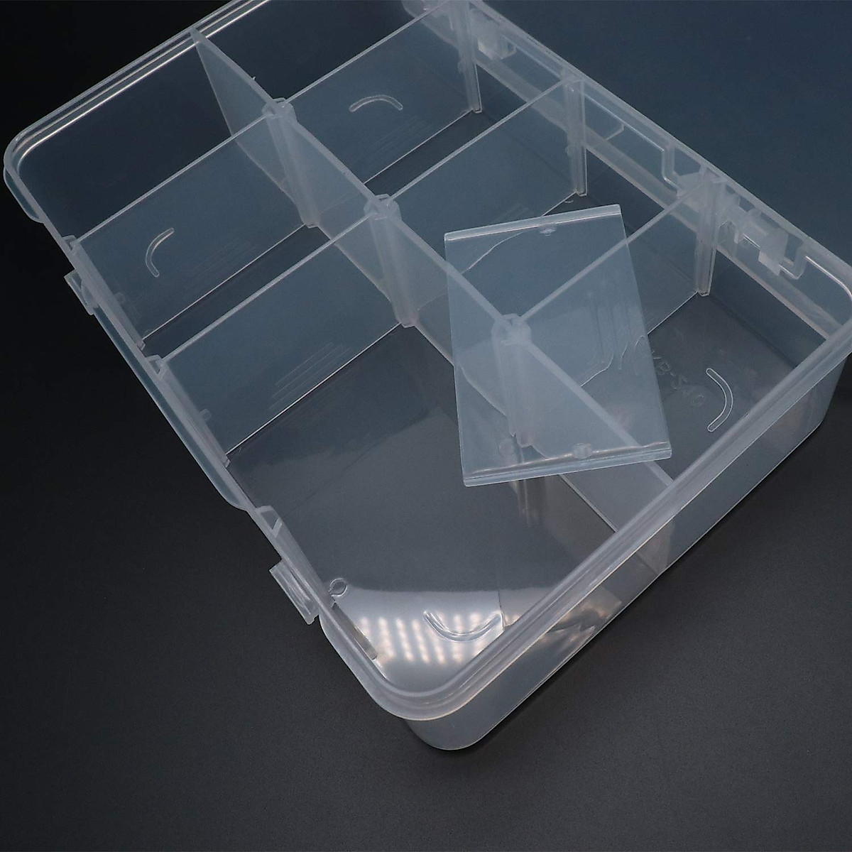 Xiaoyztan 8-Grid Snack Box Container with Removable Dividers Plastic Organizer Box for Candies Snacks Electronics Jewelry Small Parts (7.3in x 4.9in)