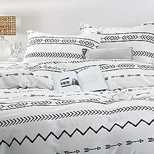 JUCFHY Duvet Cover Queen,600 Thread Count Cotton 3pcs Queen Duvet Cover Set Black Stripe Geometric Printed on White,Reversible with Zipper Closure 1 Duvet Cover and 2 Pillow Shams(Queen,Chelsea)