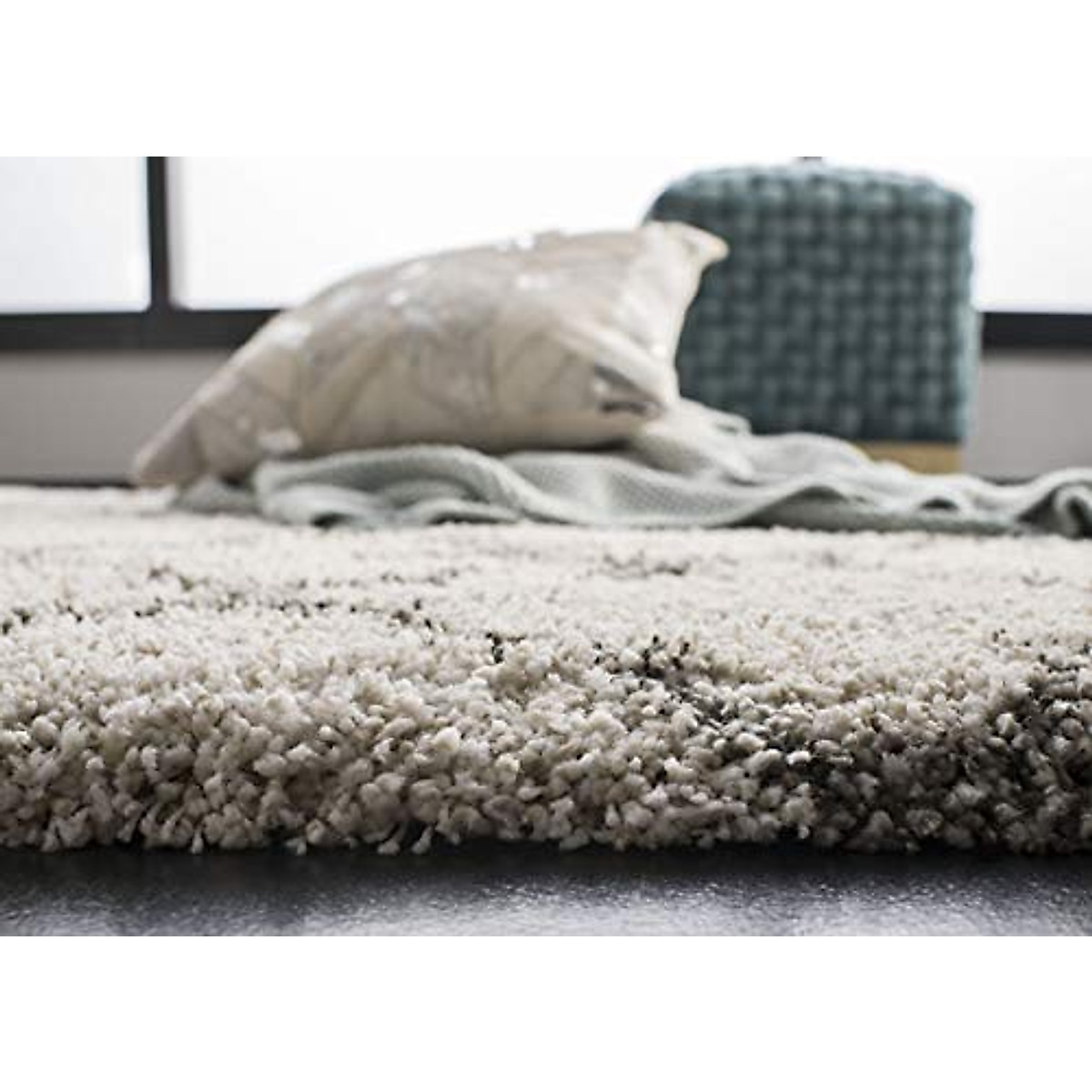 SAFAVIEH Hudson Shag Collection Area Rug - 8' x 10', Ivory & Grey, Moroccan Trellis Design, Non-Shedding & Easy Care, 2-inch Thick Ideal for High Traffic Areas in Living Room, Bedroom (SGH282A)