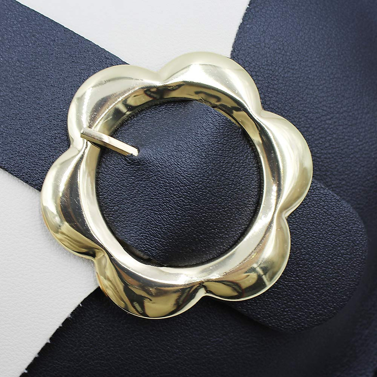 Pamayaneen Small Crossbody Bags for Women Saddle Shoulder Bag with Flower