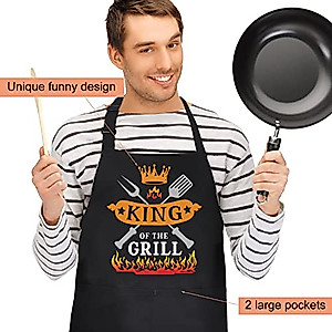 Fuyamp King Of The Grill Apron Funny Apron for Men Apron with 2 Pockets Waterproof Dad Apron for Kitchen Chef Black Baking BBQ Grilling Aprons for Men, Dad, Son, Husband, Boyfriend