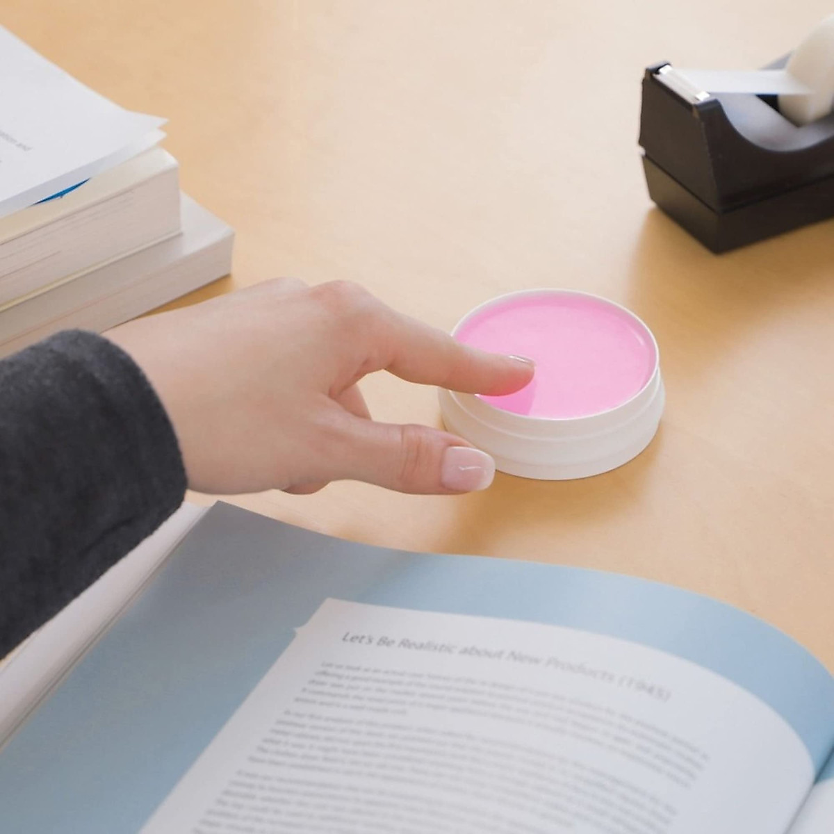 LEE 10053 Sortkwik Fingertip Moisteners, 3/8 oz, Pink (Pack of 3)