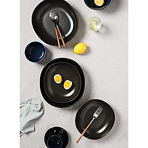 Teocera Wide and Shallow Porcelain Salad and Pasta Bowls Set of 6-24 Ounce Microwave and Dishwasher Safe Serving Dishes, Matte Black