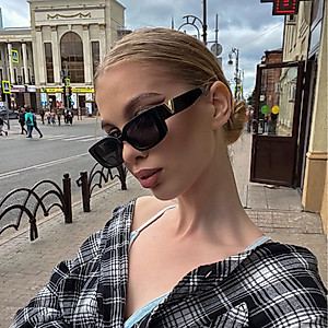 FEISEDY Small Rectangle Sunglasses for Women Men Vintage Trendy Y2K Rectangular Sunglasses B9066