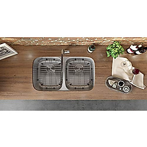 Ruvati 32-inch Undermount 50/50 Double Bowl 16 Gauge Stainless Steel Kitchen Sink - RVM4300