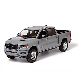 All Star Toys Exclusive 2019 Dodge RAM 1500 Laramie Crew Cab Pickup Truck Ceramic Gray 1:24 Series Diecast Model Car by Motormax 79357 Grey