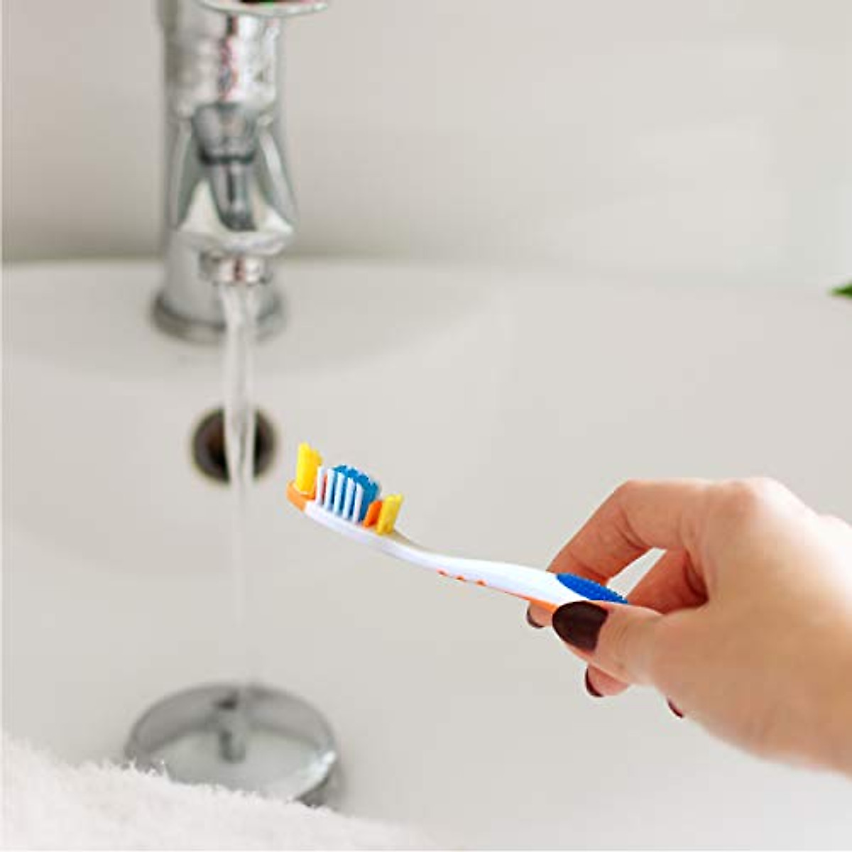 RM Oral Whitening Cavity Defense Soft Toothbrushes, 4 Count Twin Pack