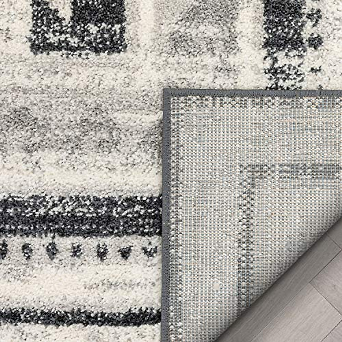 Well Woven Malfi Pisa Aztec Tribal Southwestern Grey