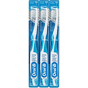 Oral-B Cross Action Gentle Clean Manual Toothbrush 35 Extra Soft (Colors Vary) - Pack of 3