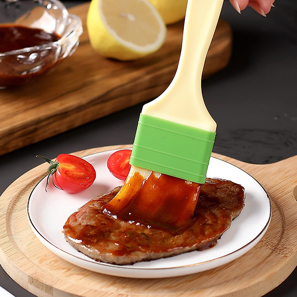 UOUYOO Set of 4 Pastry Brushes (1 Inch, 1 1/2 Inch) Basting Oil Brush to spread butter, oil, or egg wash on bread and pastries, or to apply sauces when grilling and barbecuing