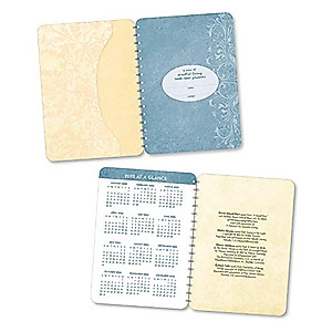 A Year of Mindful Living 2021 On-the-Go Weekly Planner: 17-Month Calendar with Pocket (Aug 2020 - Dec 2021, 5" x 7" closed)