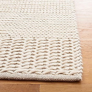 SAFAVIEH Natura Collection Accent Rug - 4' x 6', Ivory, Handmade Moroccan Boho Wool, Ideal for High Traffic Areas in Entryway, Living Room, Bedroom (NAT218A)