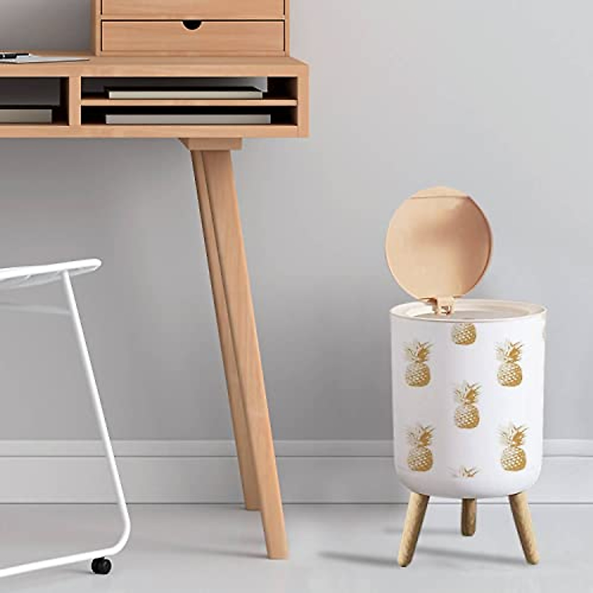 Small Trash Can with Lid Gold Pineapple Seamless Stock 7 Liter Round Garbage Can Elasticity Press Cover Lid Wastebasket for Kitchen Bathroom Office 1.8 Gallon