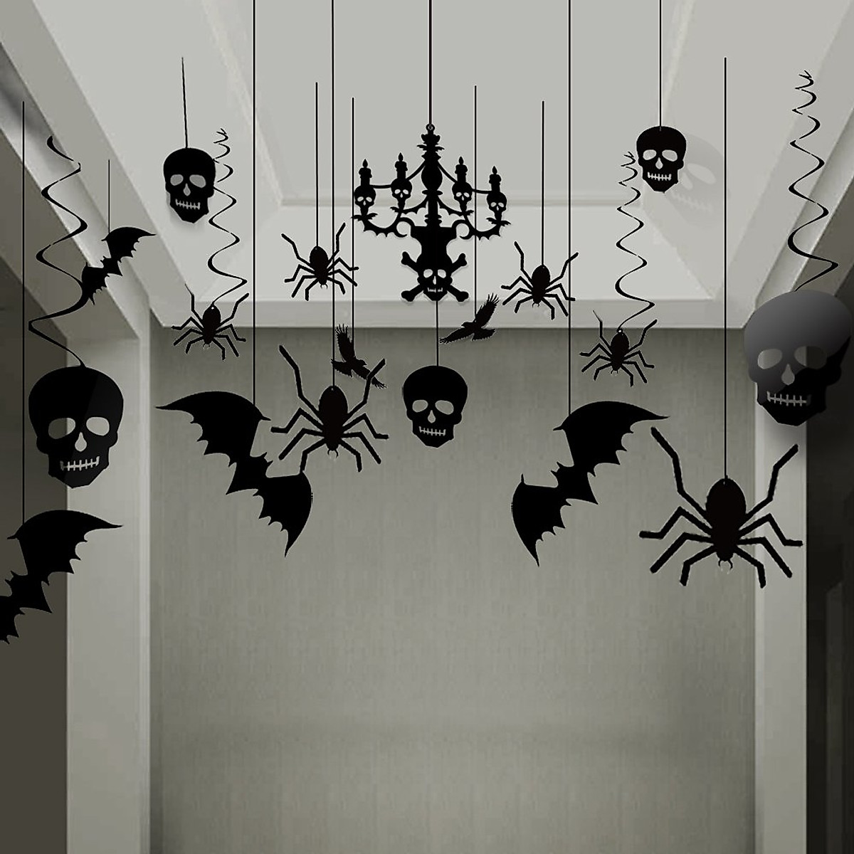 KUUQA Halloween Hanging Decorations Ceiling Decoration of Chandelier Bat Crow Spider Skull for Haunted House Decoration, Set of 20