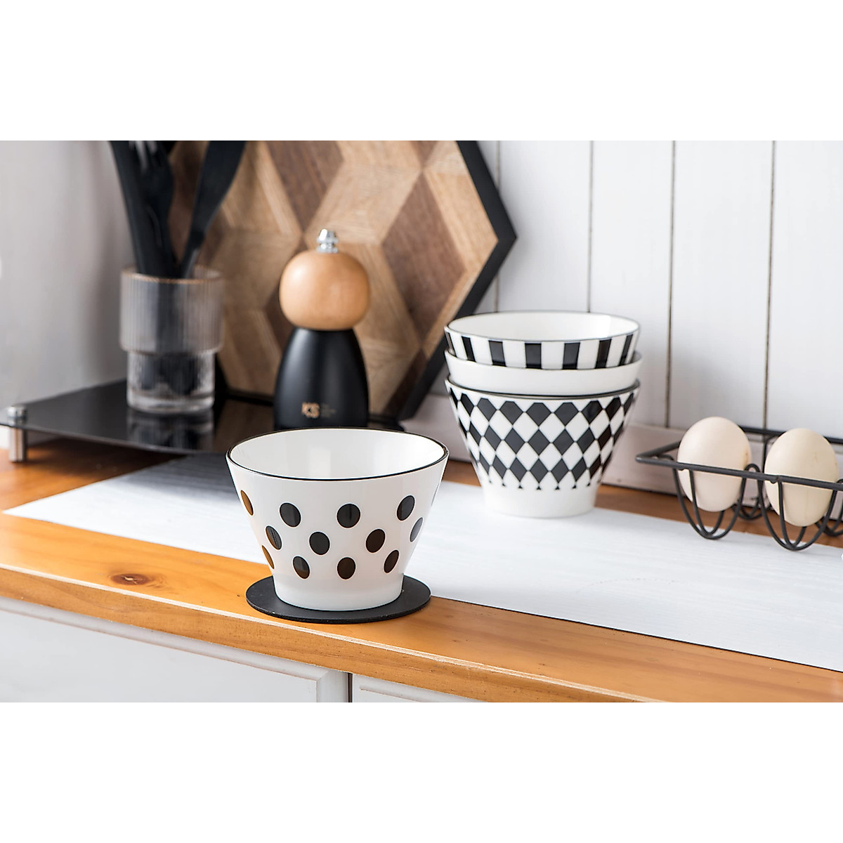 SYJAN HOME Black & White Bowls set of 4,Ceramic Soup Bowls for Kitchen,14 OZ Small Bowls for Dessert | Ice Cream | Salad | Fruits | Snacks | Rice | Cereal,Serving Dishes - 4.9 Inch