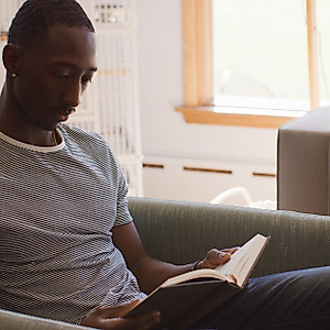 New Morning Mercies: A Daily Gospel Devotional (Gift Edition)