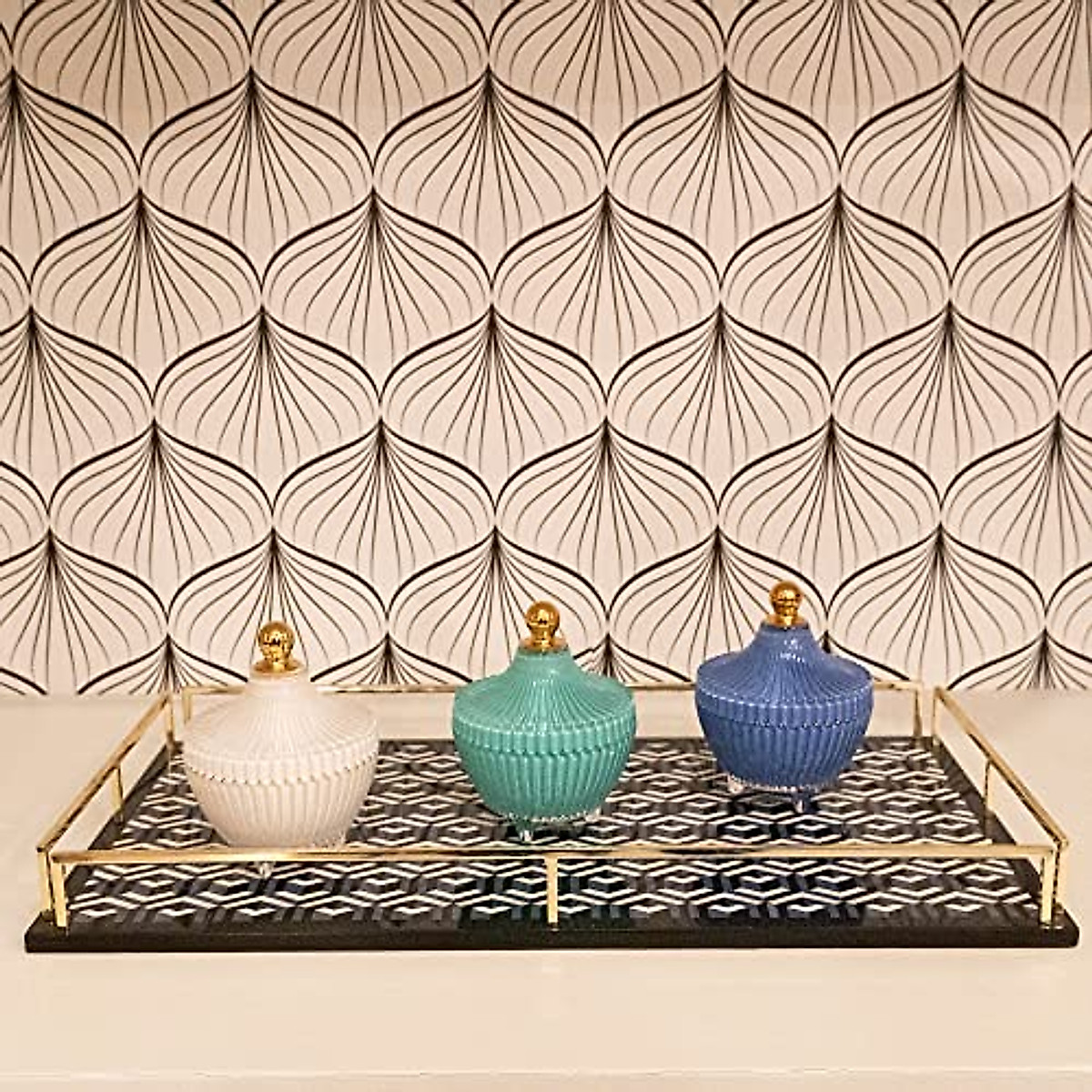 BRIGANTI Natural Soy Wax Scented Candles (Vanilla Cupcake: Vanilla/Bourbon/Buttercream/Cake) Long Lasting Candles Hand Poured in Elegant White Glass Jar, Clean Burning Aromatherapy for Home