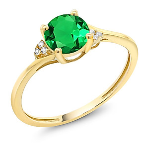 Gem Stone King 10K Yellow Gold Green Simulated Emerald and Diamond Accent Women Engagement Ring 0.82 Ctw (Size 7)