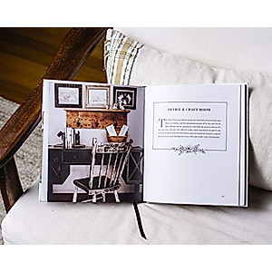 Cozy White Cottage: 100 Ways to Love the Feeling of Being Home