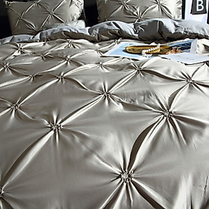 SMNJF 3 Piece Pinch Pleated Duvet Cover with Zipper Closure, Grey Pintuck Pinch Pleat Pattern Bedding Comforter Cover Set (Grey/Gray, Full/Queen, 90"x90")