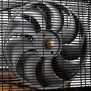 Dewalt DXCM602.COM 3.7 HP 60 Gallon 175 Max PSI 13.4 SCFM @ 40 PSI 11.5 SCFM @ 90 PSI Oil-Lube Electric Stationary Vertical Air Compressor