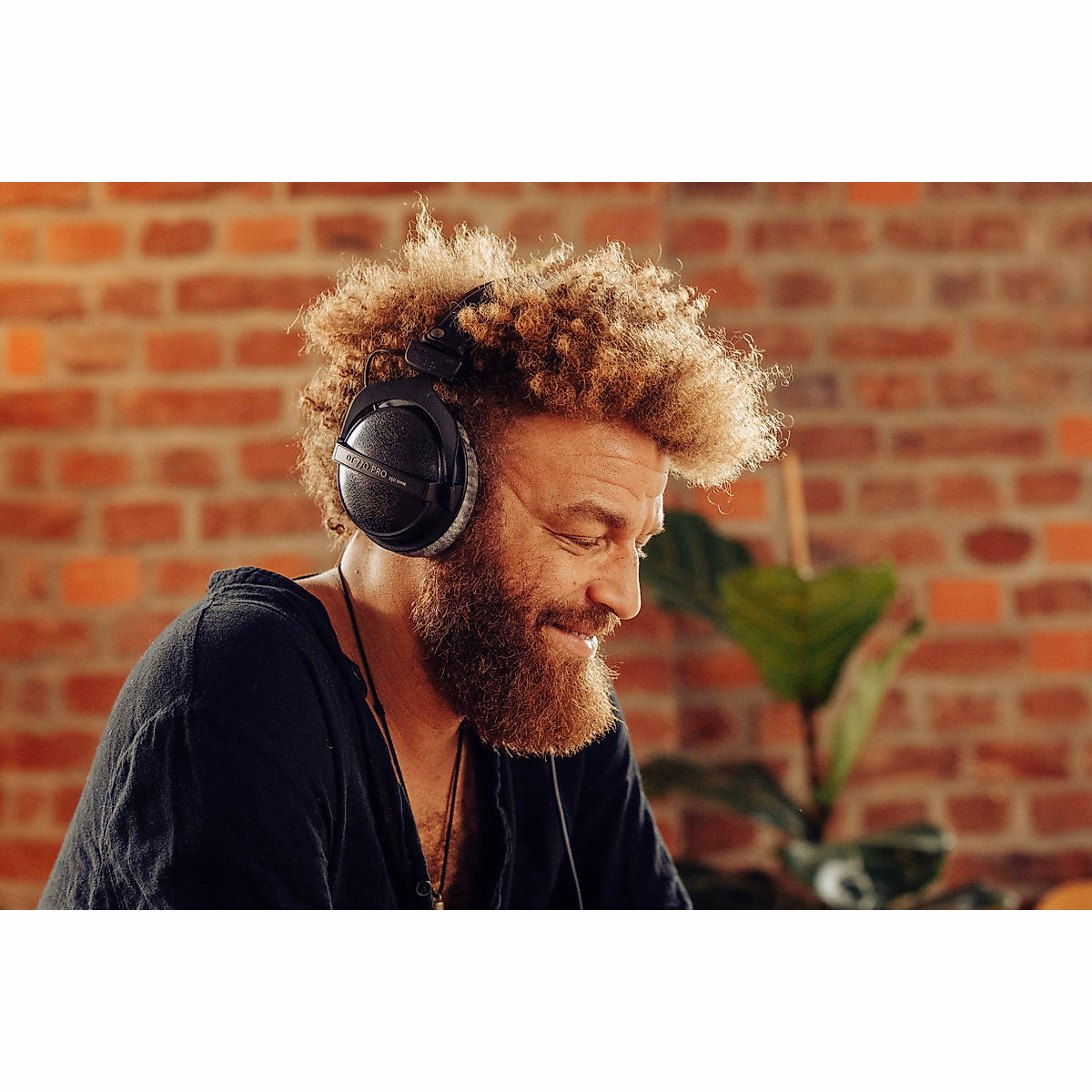 beyerdynamic DT 770 PRO 250 Ohm Studio Headphone (Renewed)